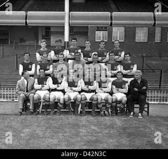 Alan Deakin Aston Villa FC footballer 1968 Stock Photo - Alamy