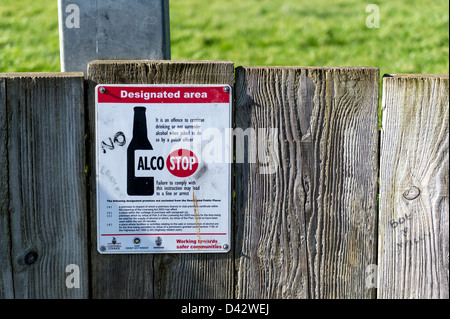 Designated no alcohol area sign Stock Photo - Alamy