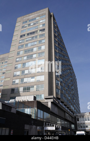The Sheffield Hallamshire hospital building. England Stock Photo - Alamy