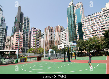 Urban basketball courts in the center of Hong Kong Stock Photo - Alamy