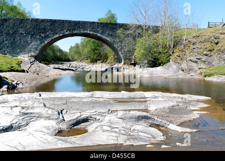 Bridge over the River Garry near Trinafour, north of Pitlochry in Perth ...