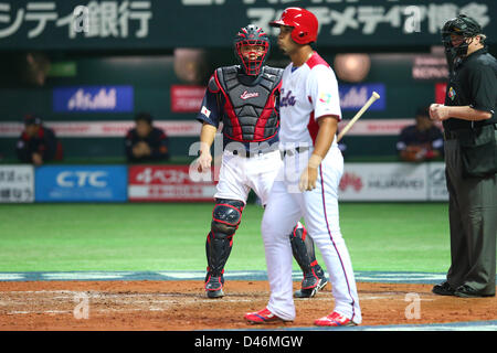 Shinnosuke Abe (JPN), MARCH 6, 2013 - WBC : 2013 World Baseball Classic 1st Round Pool A between ...
