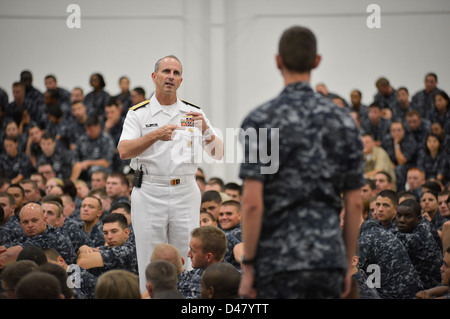 The Chief of Naval Operations addresses Sailors and Marines at Naval ...