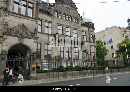 The Consulate General of the Republic of Poland in Manchester.England ...