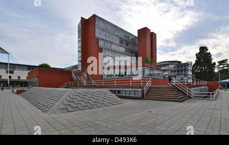 Cambridge University History Building designed by Sir James Stirling on ...