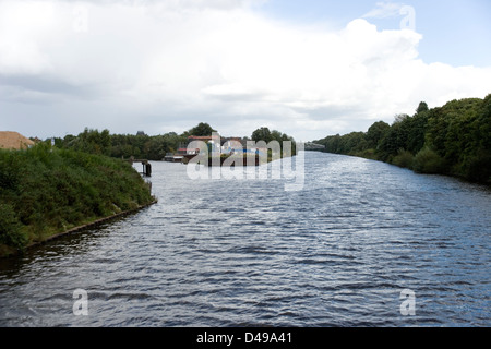 Northwich Road Swing Bridge on the Manchester Ship Canal from the ...
