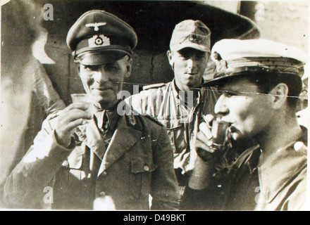 ERWIN ROMMEL General field marshal (front left) with Afrika Korps in ...