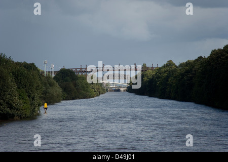 Latchford High Level Bridge on the Manchester Ship Canal from the ...