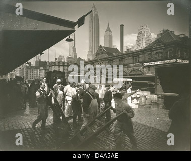 Fulton Street Fish Market, Manhattan Stock Photo - Alamy