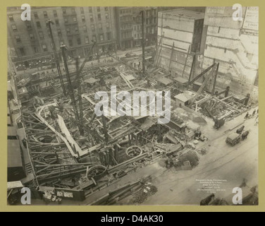The Woolworth Building under construction in the 1910s, featuring ...