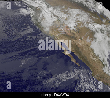 NASA's GOES-11 satellite captured images of Hurricane Eugene, providing ...