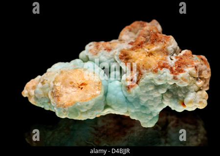 Green Hemimorphite, formerly known as Calamine Stock Photo - Alamy