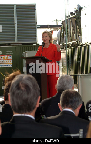 Secretary Clinton at Simeprode Power Plant Stock Photo - Alamy