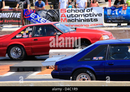 Drag racing at Bradenton Raceway in Florida USA Stock Photo: 54354561 ...