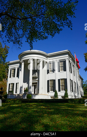 The historic Mississippi Governor's Mansion, Capitol Street, Jackson ...