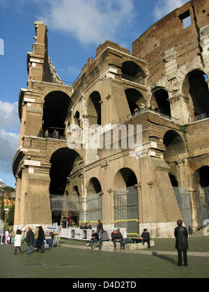 The picture shows parts of the Colosseum in Rome, Italy, 04 March 2008 ...