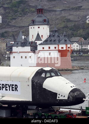 Soviet space shuttle Buran is being demonstrated to the Americans ...