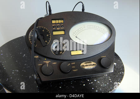 The picture shows a so-called electrometer used by Scientology for ...