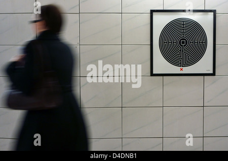 Mark Wallinger "Labyrinth" Bank Station London Underground Stock Photo ...