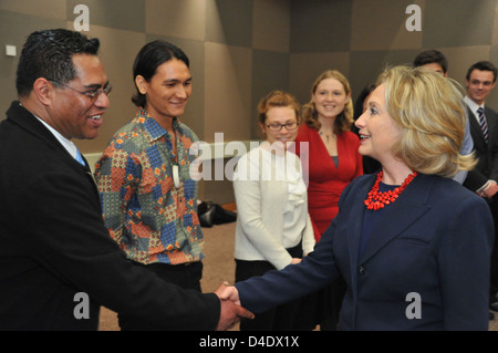 Secretary Clinton Shakes Hands With New Zealand Prime Minister Key ...