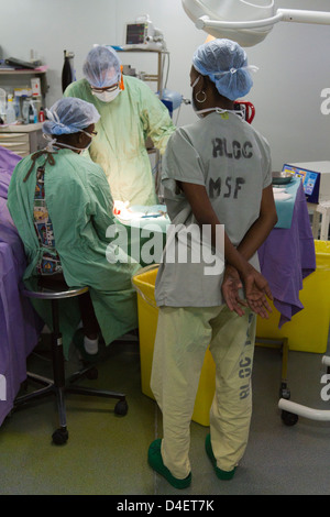 surgery in MSF Hospital Port-au-Prince Haiti Stock Photo - Alamy