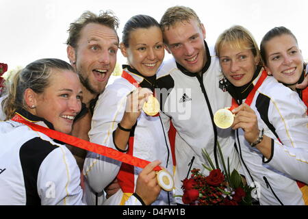 German Gold medalists Conny Wassmuth (K4, L-R), Andreas Ihle (K2 ...