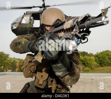 German Bundeswehr soldiers of the Special Forces Commando (KSK Stock ...