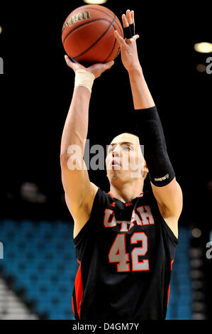 March 13, 2013 Las Vegas, NV.USC Trojans Cheerleaders perform in the ...