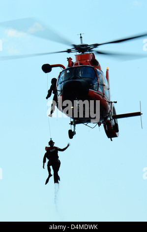 Search and Rescue team water rescue drill Stock Photo - Alamy