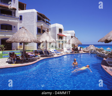 blue Swimming pool in Cancun, Riviera Maya, Mexico Stock Photo - Alamy
