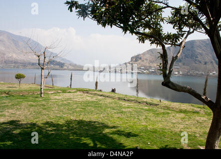 Manasbal Lake, Indian Administered Kashmir, Sunday 17th March 2013 ...
