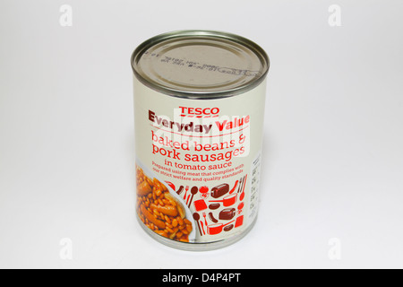 Tesco Everyday Value Tinned Baked Beans & Sausages in Tomato Sauce ...