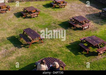 Pub Garden and Sussex view from garden of Griffin Inn, Fletching ...