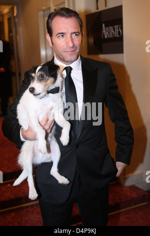 Jean Dujardin - The Artist Premiere - Delphi Kino und Hotel Savoy ...