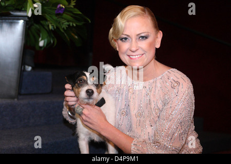 Jenny Elvers-Elbertzhagen - The Artist Premiere - Delphi Kino und Hotel ...