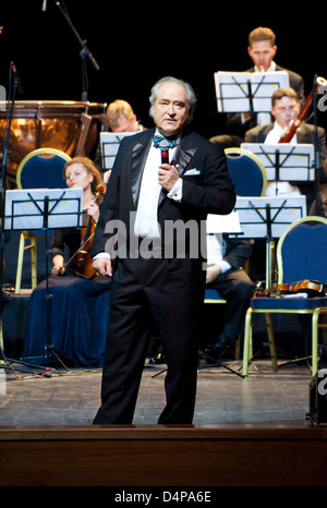 Peter Guth and Strauss Festival Orchestra Vienna in concert Crocus City ...