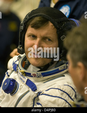 Expedition 19 launched from Baikonur Cosmodrome, carrying astronauts ...