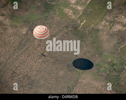 The Soyuz TMA-17 spacecraft successfully lands in Kazakhstan after ...