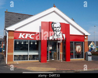 KFC restaurant at Grand Junction Retail Park Crewe Cheshire UK Stock ...