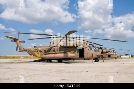 Israeli Air force Sikorsky CH-53 helicopter during a rescue operation ...