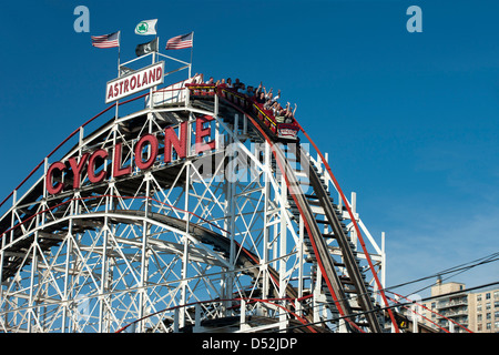 CYCLONE ROLLER COASTER (©VERNON KEENAN 1927) ASTROLAND AMUSEMENT PARK ...