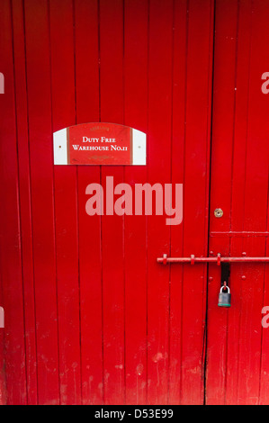 Whisky distillery exteriors with bonded warehouse Stock Photo - Alamy