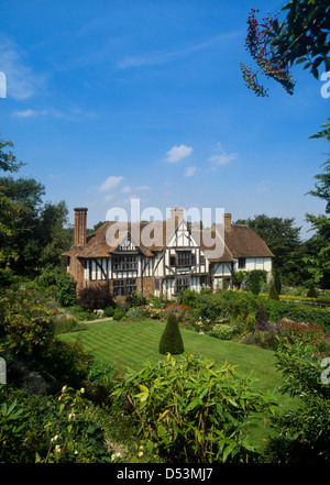 Stoneacre; a 15th-century half timbered yeoman's house; Otham ...