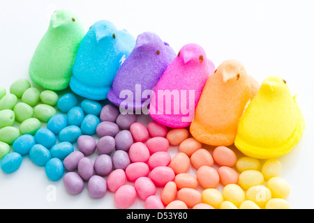 Rainbow color marshmallow peeps and jelly beans Stock Photo - Alamy