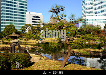 Kyu Shiba Rikyu Japanese Gardens, Tokyo, Japan Stock Photo - Alamy