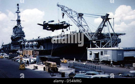 The USS Midway (CV-41) was a prominent U.S. Navy aircraft carrier ...