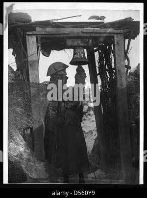 Chemical Warfare at the Western Front During World War I, 1918 Stock ...