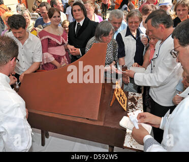 Celebrations take place on the occasion of the Fuhrer's birthday at Old ...