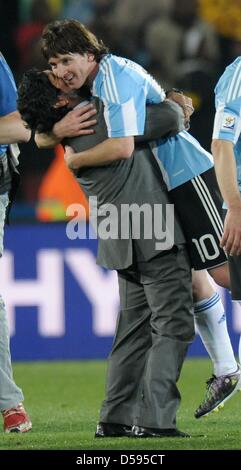 final jubilation Argentina with Lionel MESSI (ARG), team photo, team ...