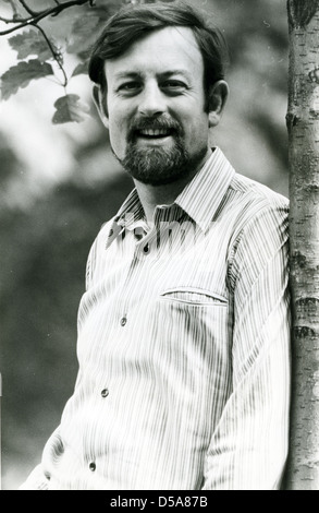 ROGER WHITTAKER kenyan singer-songwriter with wife Natalie about 1980 ...